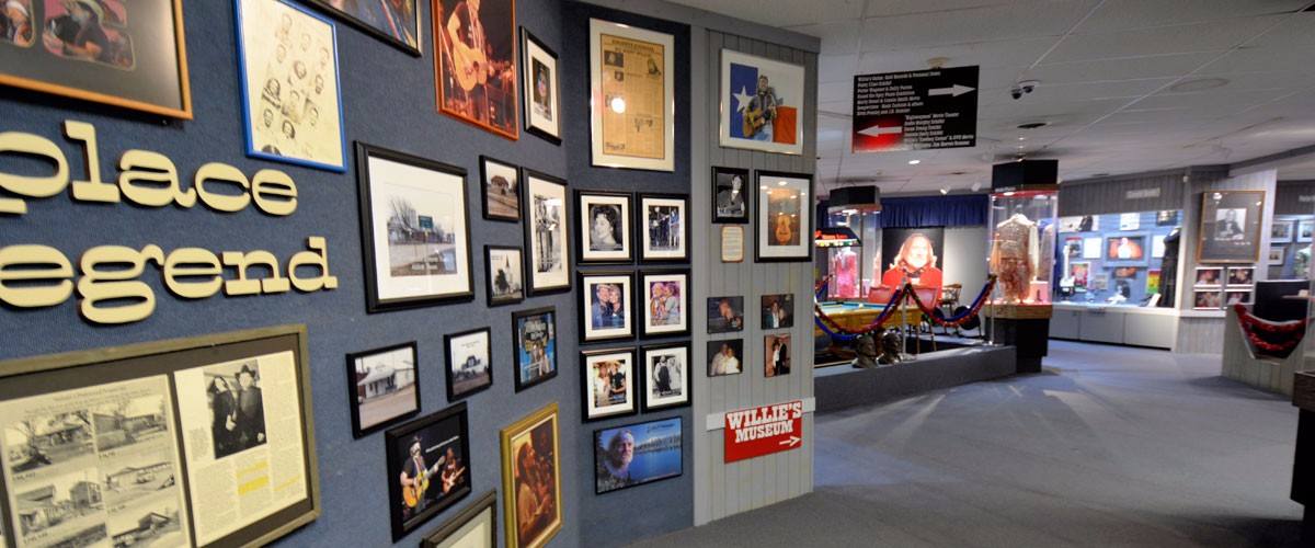 Home Page - Willie Nelson and Friends Museum